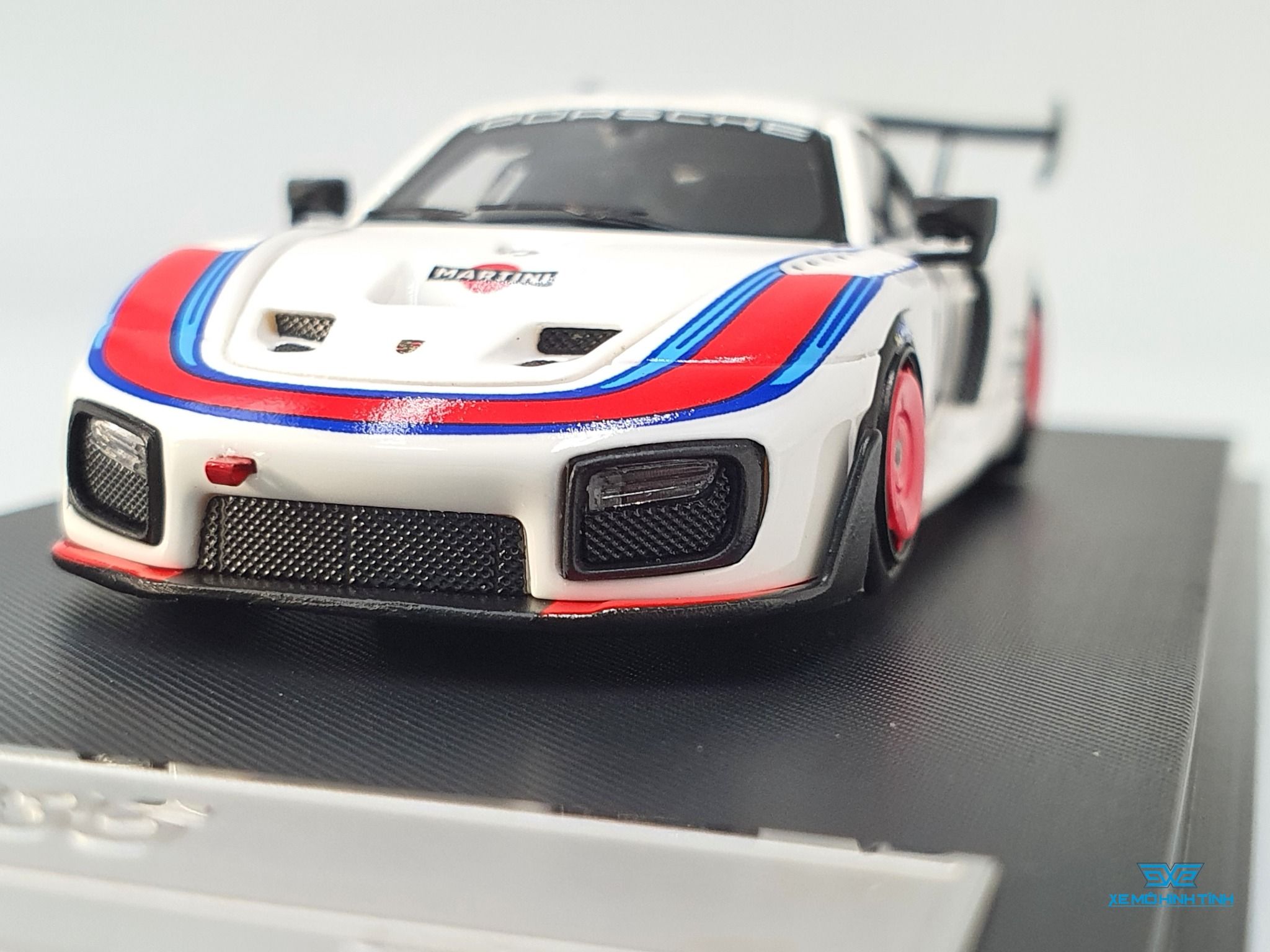 Xe Mô Hình Porsche 935 1:64 Stance Hunters (Trắng) – Shop Xe Mô Hình Tĩnh