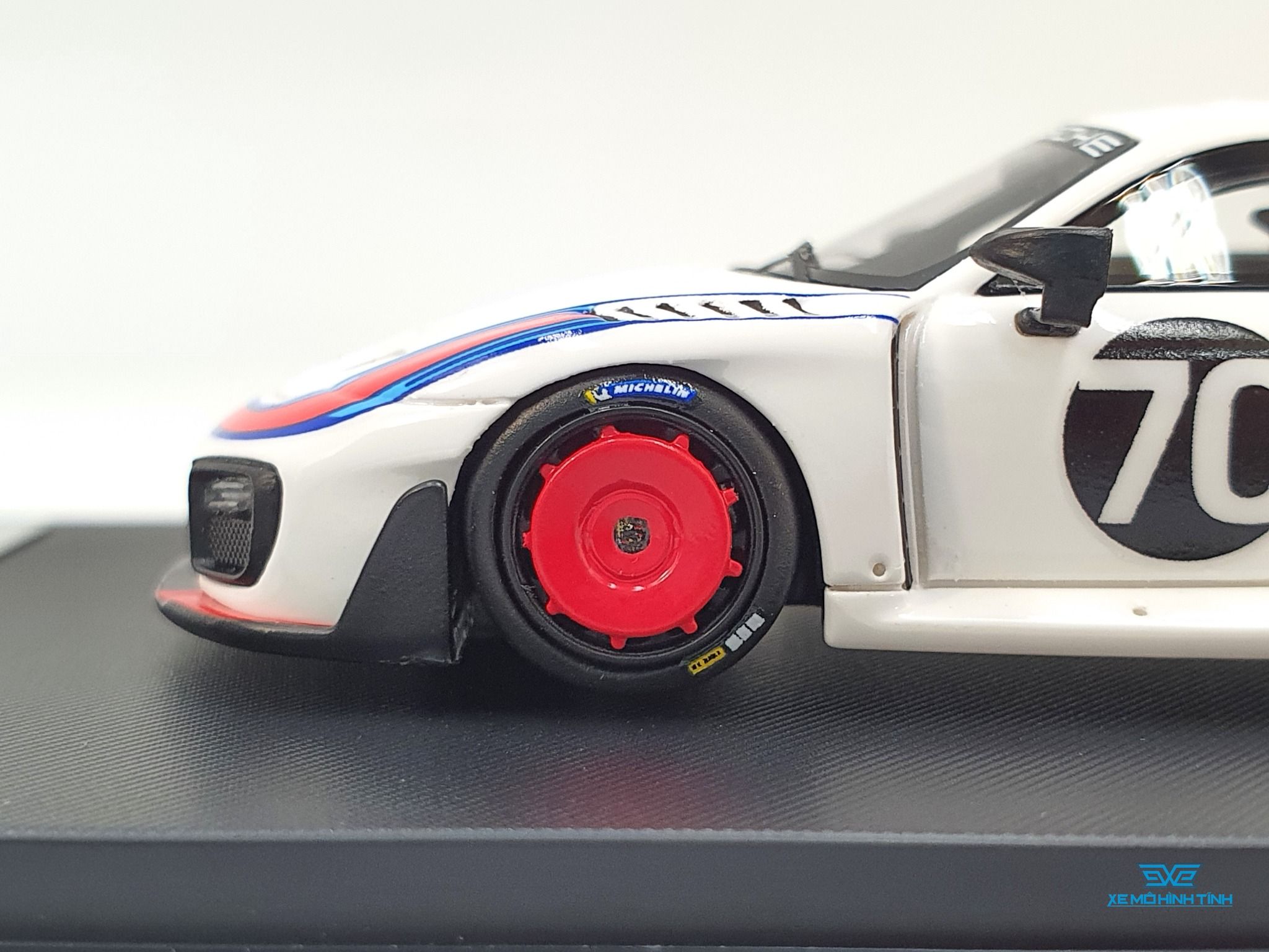 Xe Mô Hình Porsche 935 1:64 Stance Hunters (Trắng) – Shop Xe Mô Hình Tĩnh