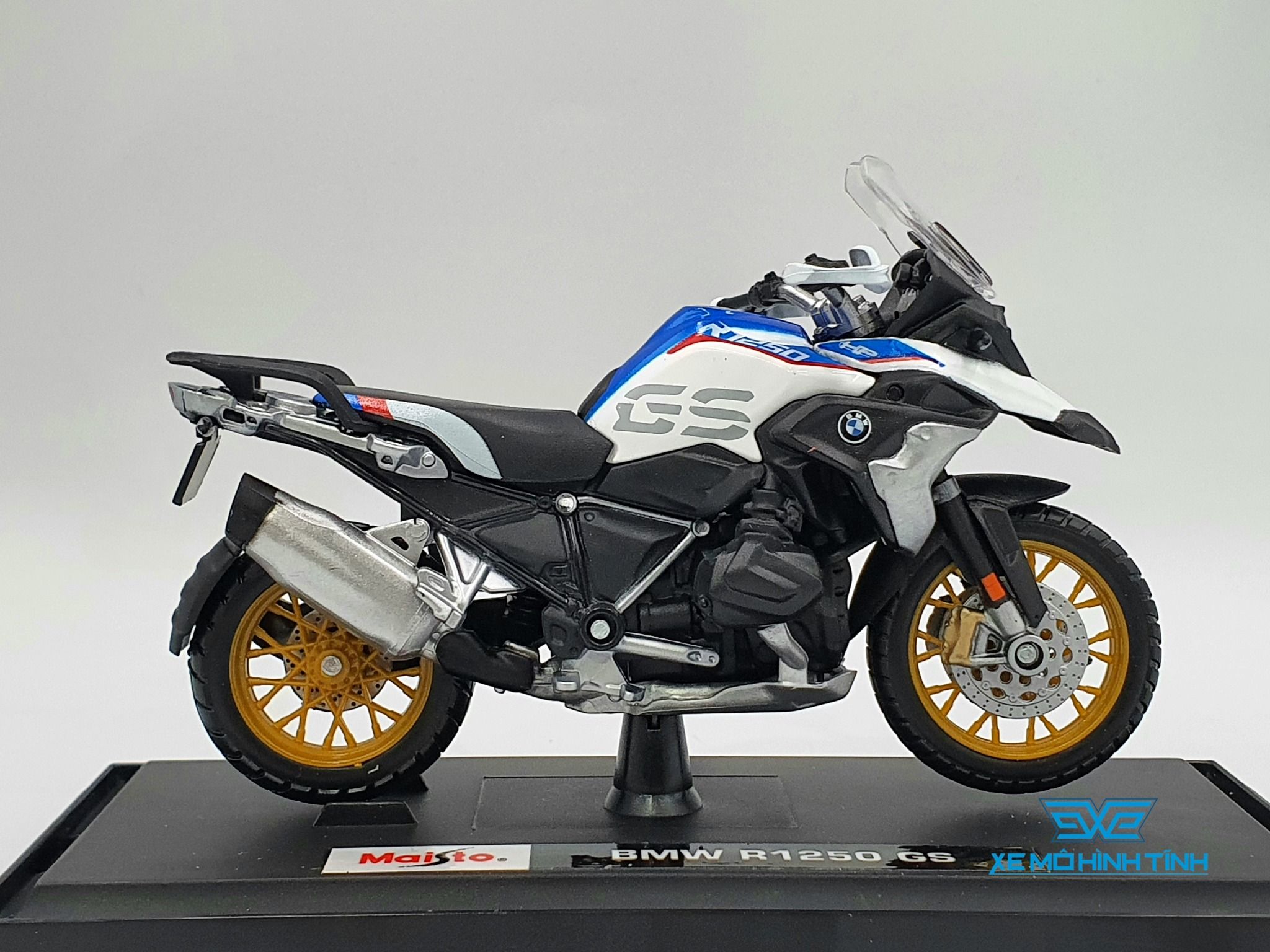 Xe Mô Hình BMW R1200GS 1:18 Maisto ( Trắng Xanh ) – Shop Xe Mô Hình Tĩnh