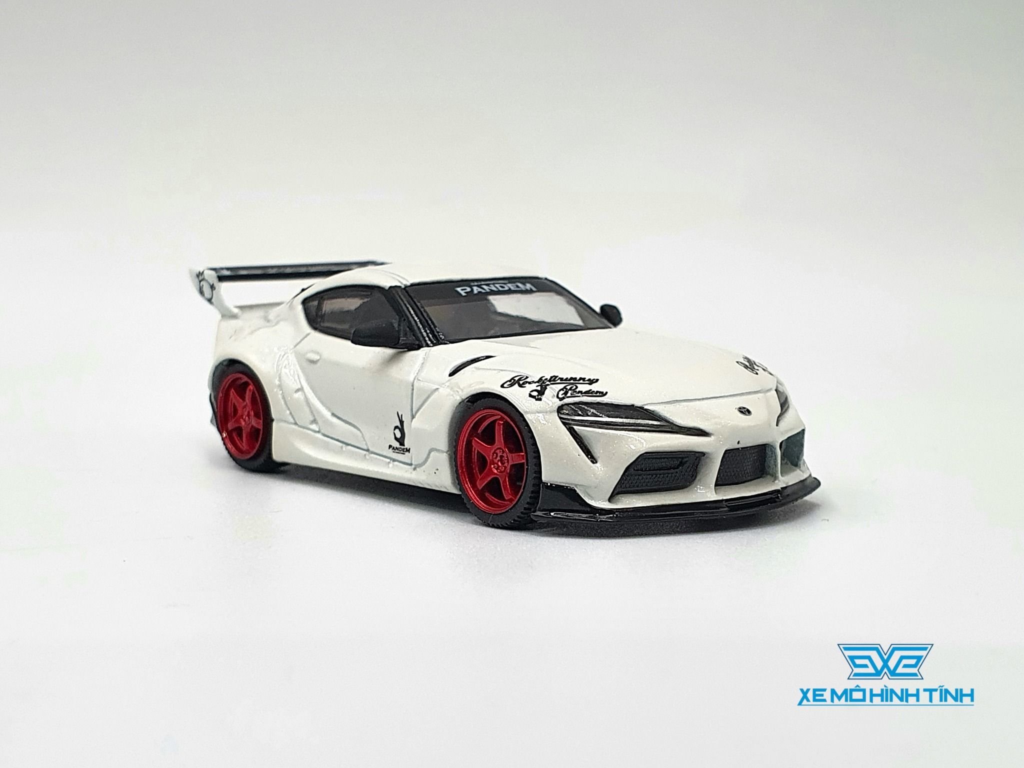 Xe Mô Hình Pandem Toyota GR Supra V1.0 Pearl White LHD 1:64 MiniGT ( T ...