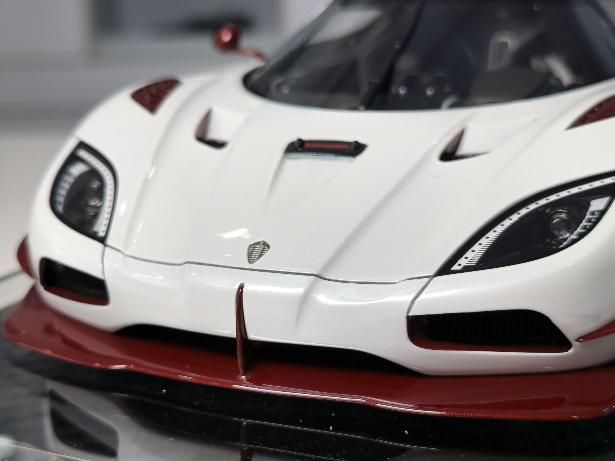 Xe Mô Hình Koenigsegg Agera RS Limited 500 1:18 FrontiArt ( Trắng Đỏ ... Xe Mô Hình Koenigsegg Agera RS Limited 500 1:18 FrontiArt ( Trắng Đỏ ...