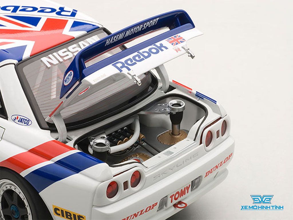 Xe Mô Hình Nissan Skyline GT-R (R32) GROUP A 1990 REEBOK #1 1:18 Autoa – Shop Xe Mô Hình Tĩnh