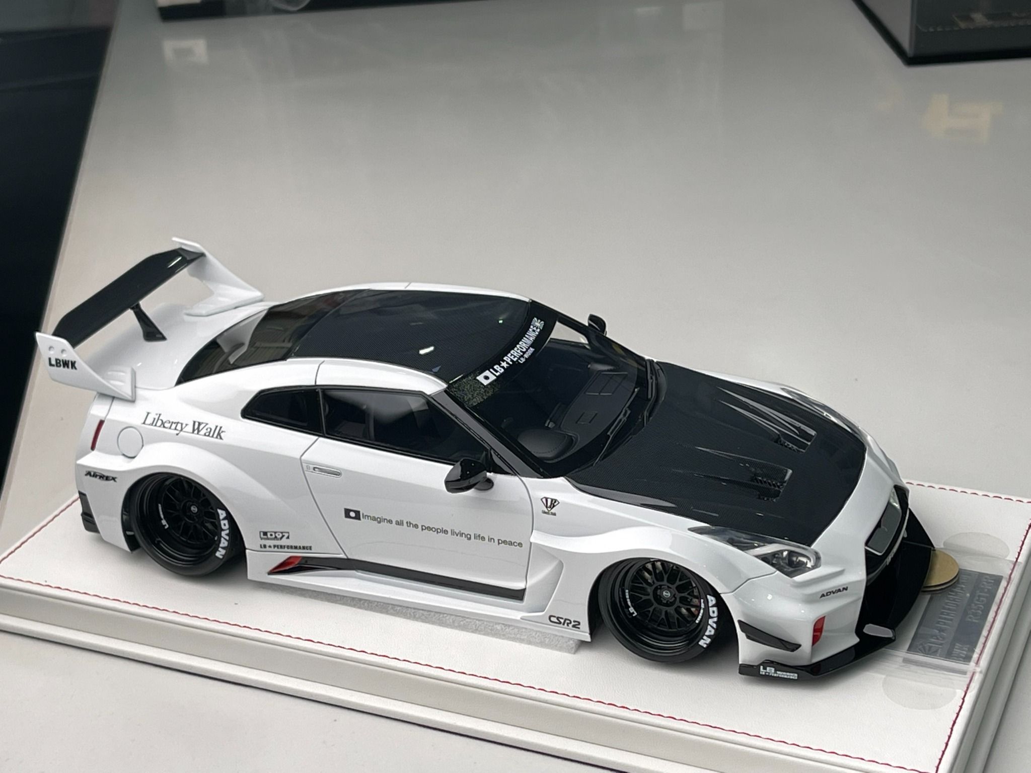 Xe Mô Hình Nissan GTR R35 Liberty Walk 1:18 LB Performance ( Trắng ...