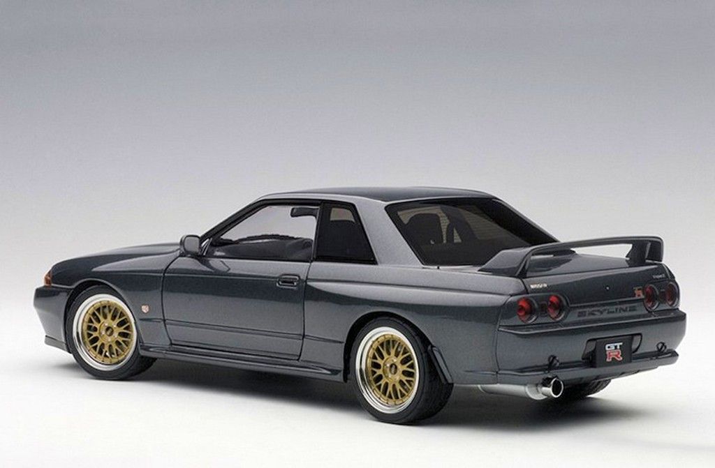 Xe Mô Hình Nissan Skyline GT-R (R32) V-Spec II Tuned Version 1:18 Aut ...