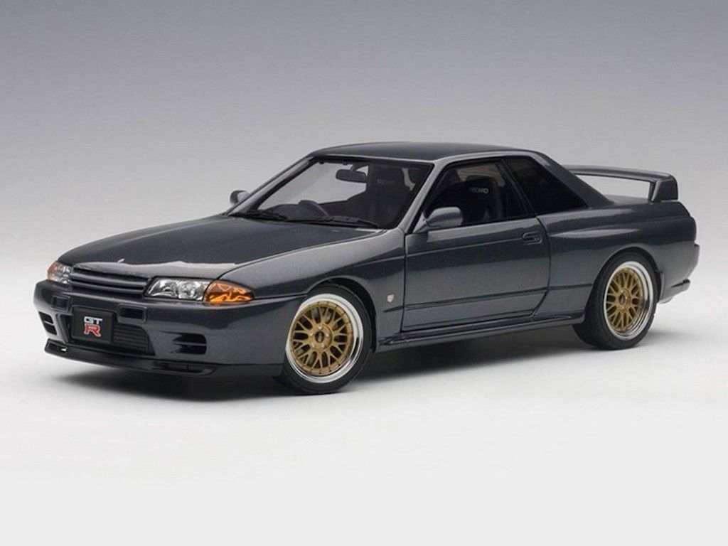 Xe Mô Hình Nissan Skyline GT-R (R32) V-Spec II Tuned Version 1:18 Aut ...