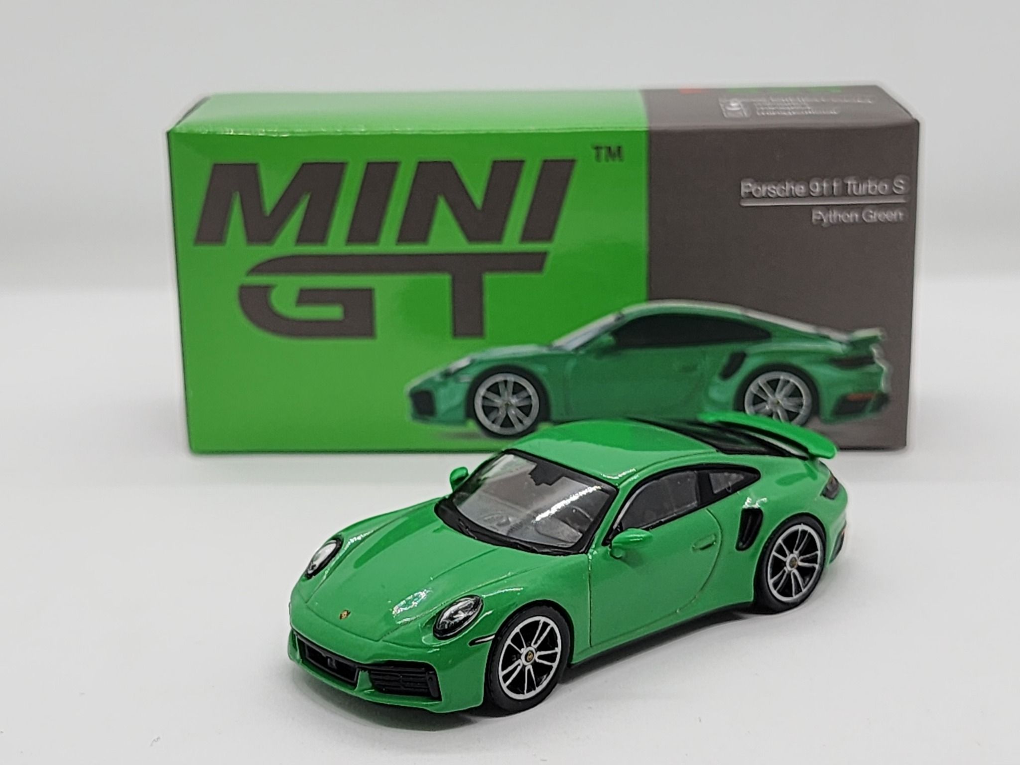 Xe Mô Hình Porsche 911 Turbo S Python Green LHD 1:64 ( Xanh Lá ) – Shop ...