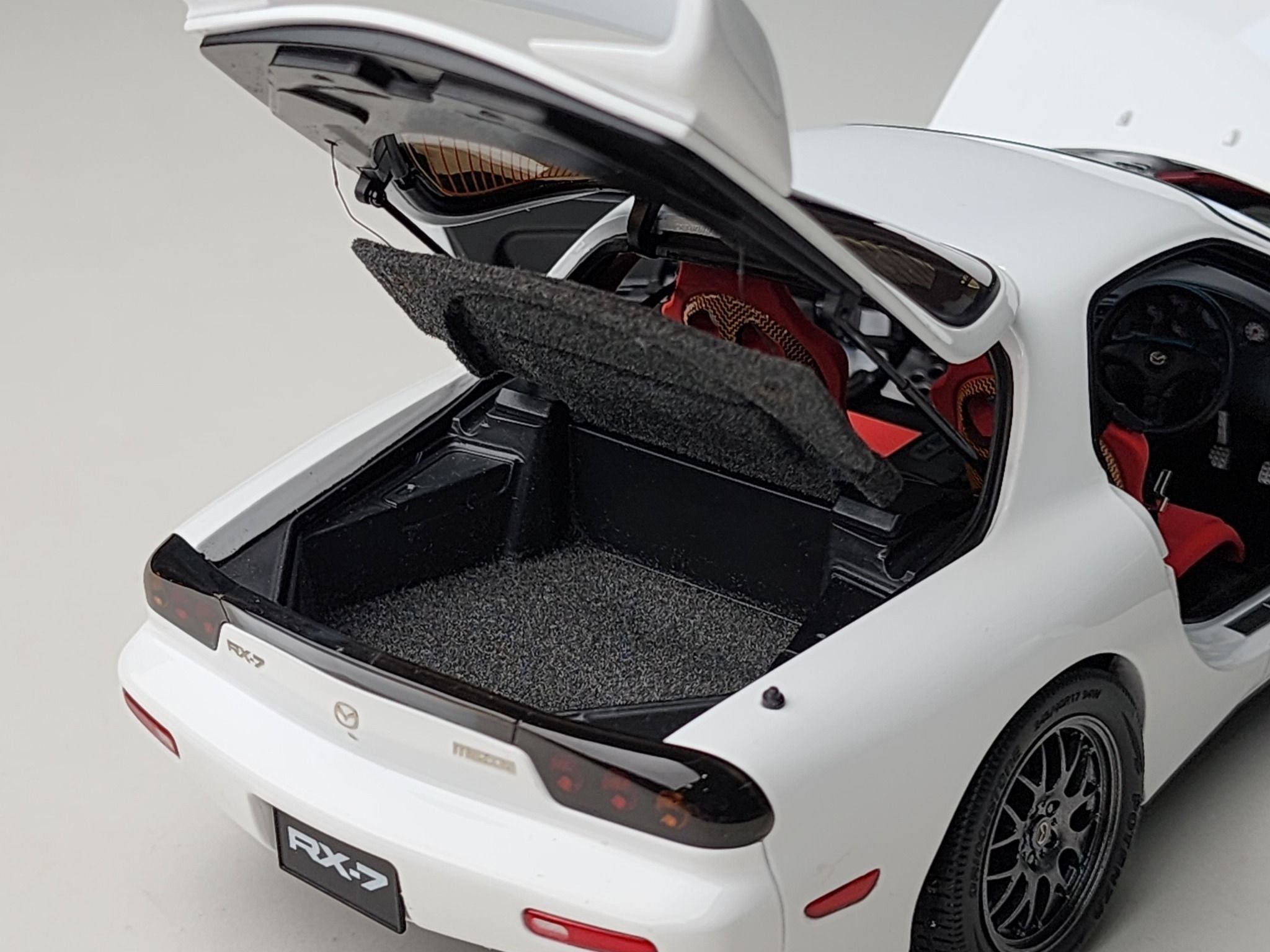 Xe Mô Hình Mazda RX7 Spirit R 1:18 Polar Master ( White ) – Shop Xe Mô ...