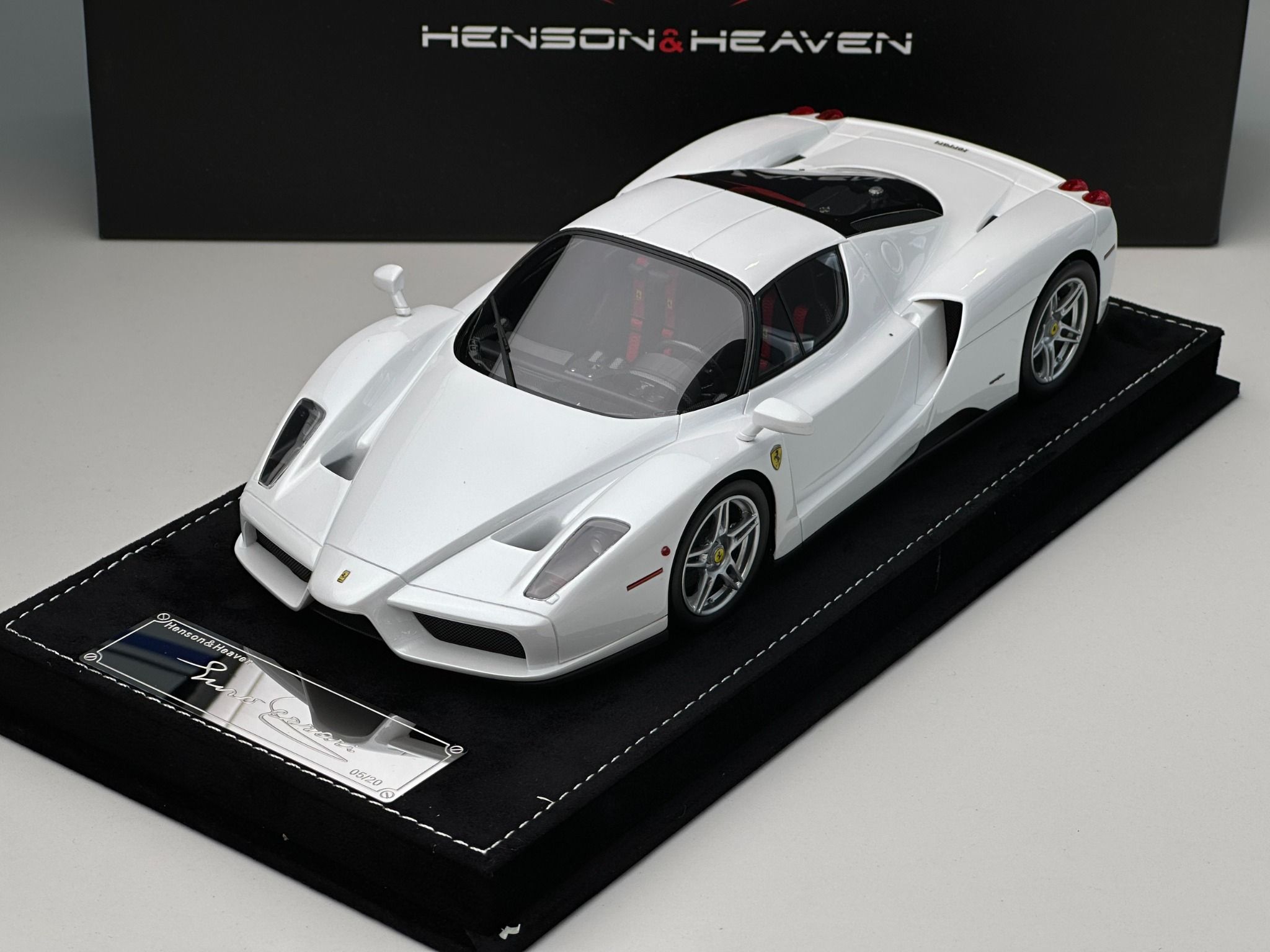 Xe Mô Hình Ferrari Enzo 1:18 HH Model ( Bianco Avorio ) – Shop Xe Mô ...