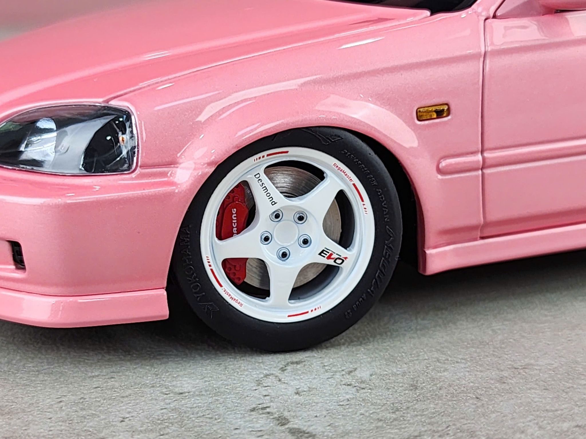 Xe Mô Hình Honda Civic Type R (EK9) 1:18 Motor Helix (Sweet Pink ...