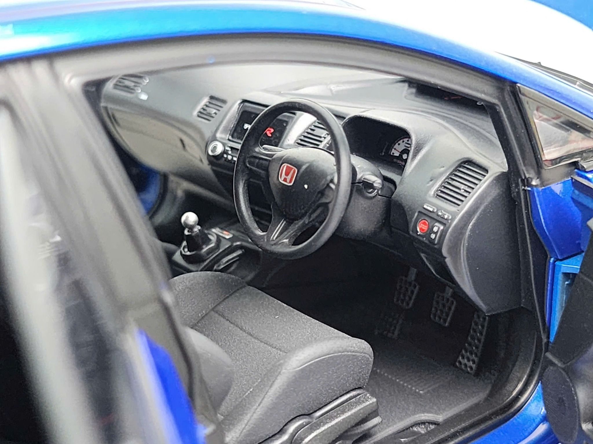 Xe Mô Hình Honda Civic Type R (FD2) 2007 Early Version 1:18 Motor Heli – Shop Xe Mô Hình Tĩnh