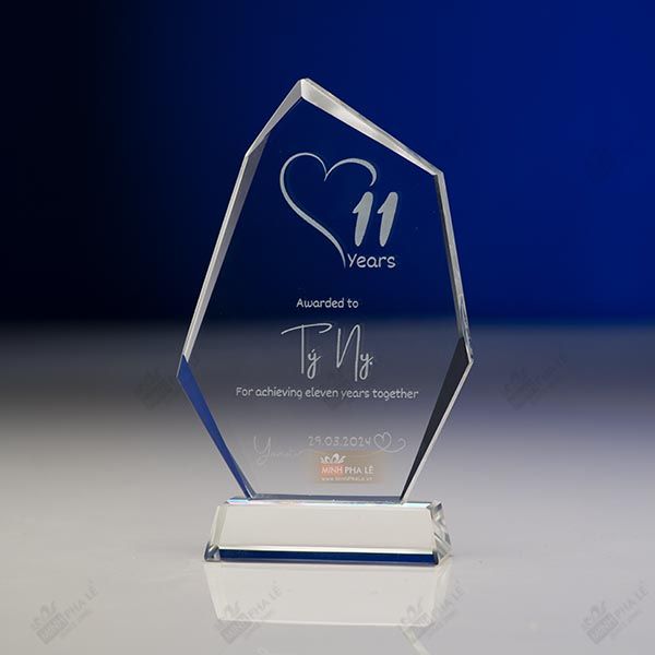 Kỷ niệm chương pha lê T103