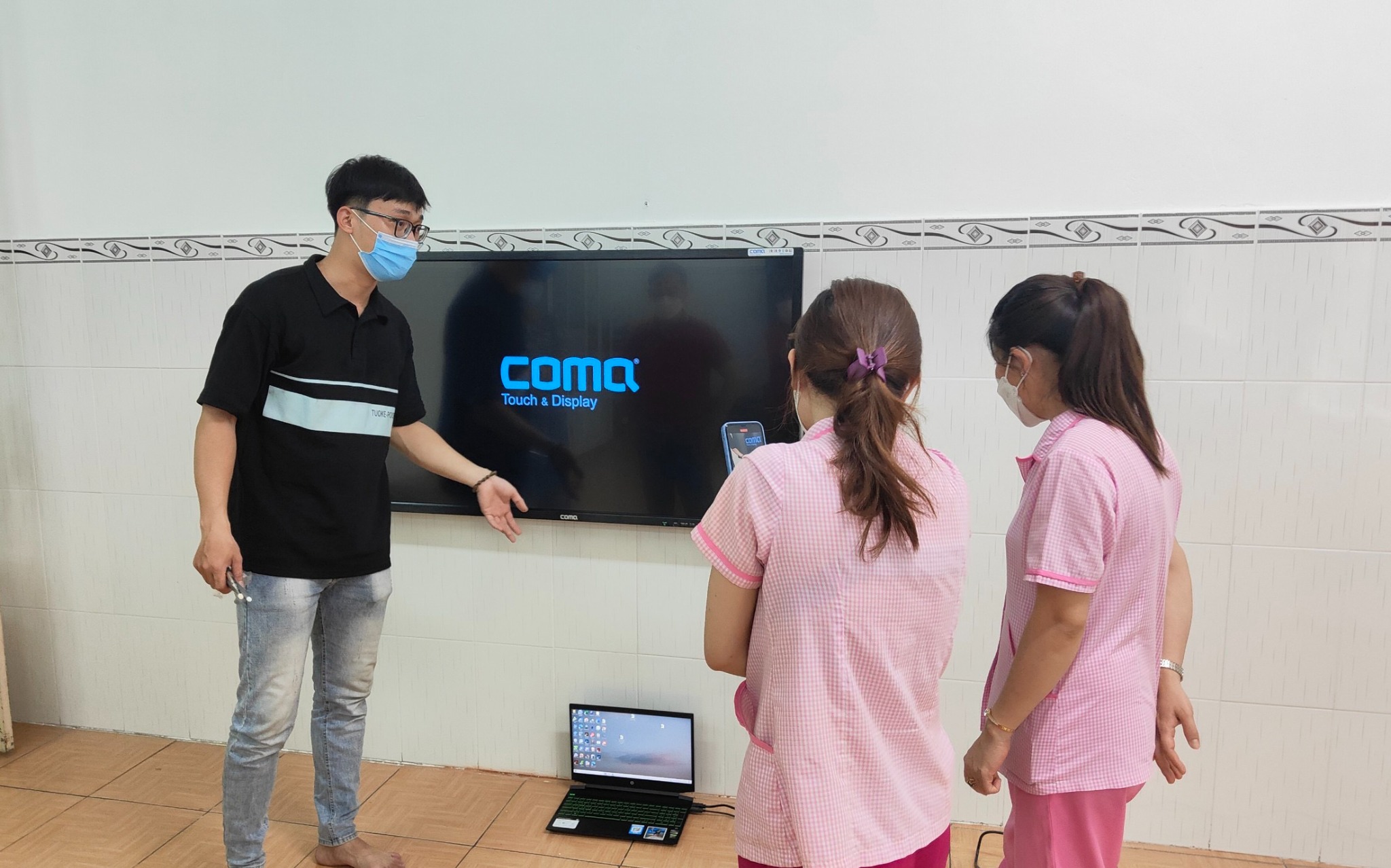 Màn hình tương tác ComQ i-Touch 65SMT