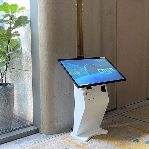 COMQ Q-KIOSK 3237TMT – ComQ