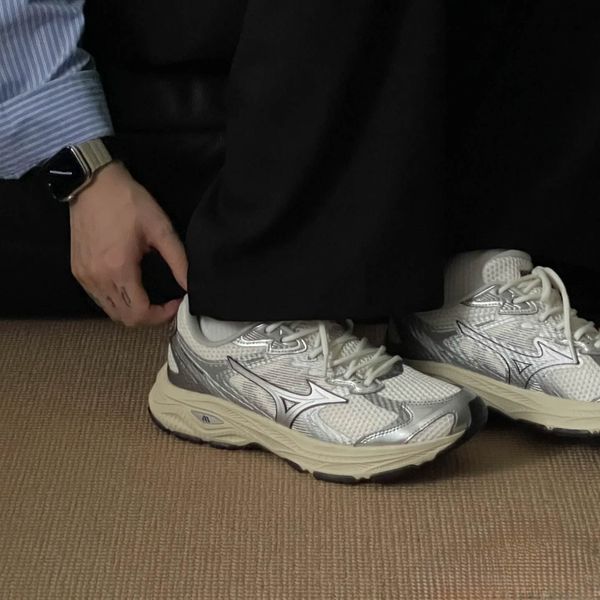 Giày Mizuno Racer V2 "Cream Silver" - D1GH250606 – GTGSupply