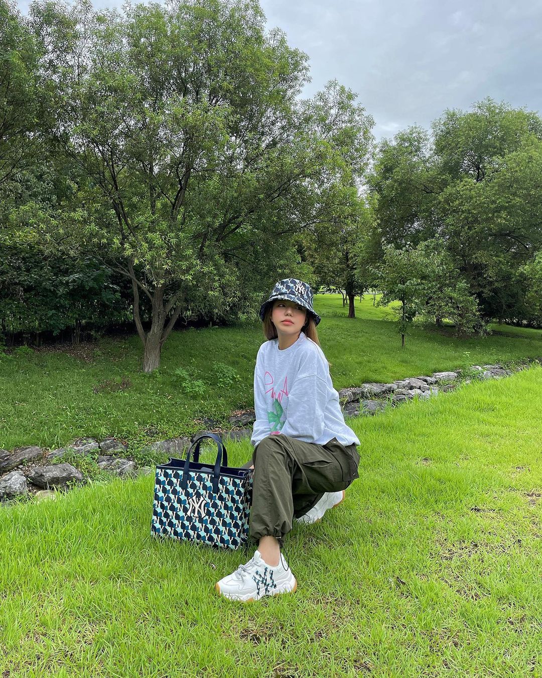 Túi MLB Cube Monogram 3AORM042N-50NYD – ADLV, NEWERA, MLB