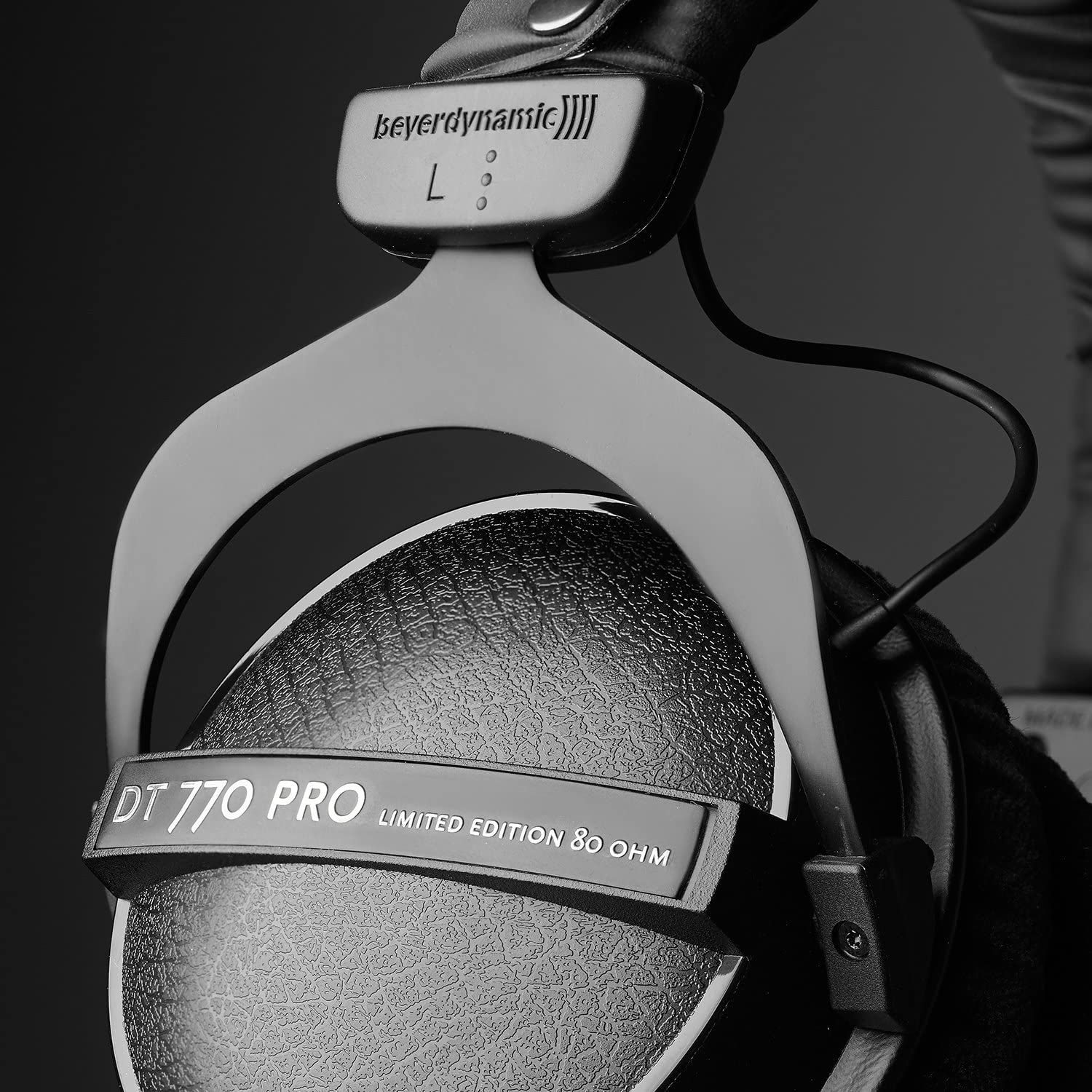 Tai Nghe Kiểm Âm Beyerdynamic DT770 PRO - Hàng chính hãng– Hyper Shop