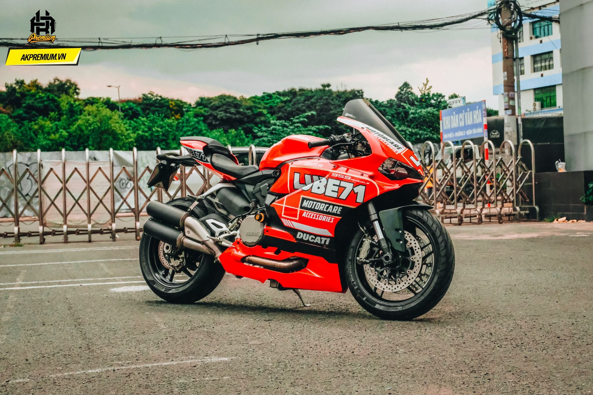 Decal xe Ducati Panigale 959 Đỏ phong cách Lube 71 – AK Premium