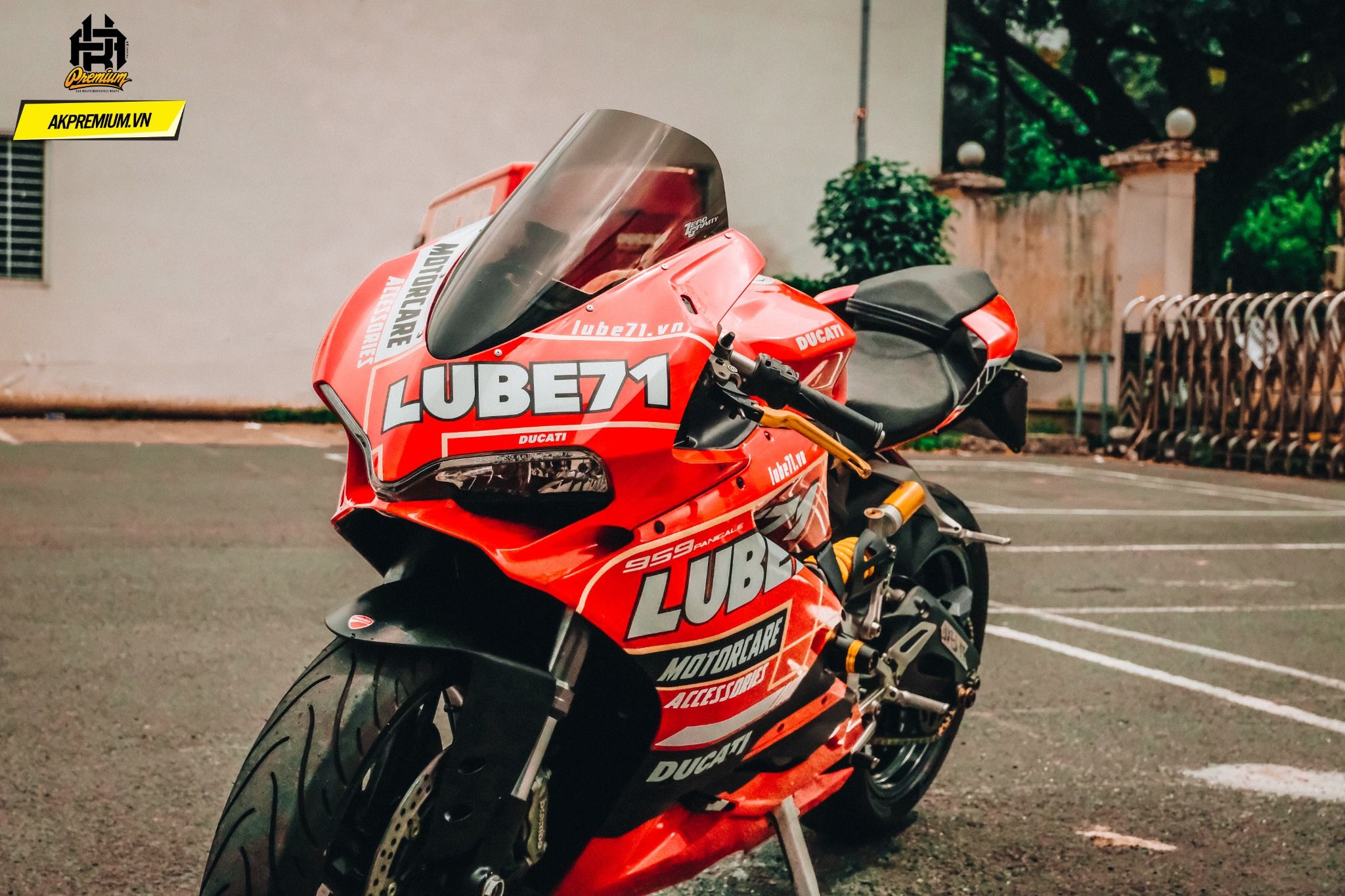 Decal xe Ducati Panigale 959 Đỏ phong cách Lube 71 – AK Premium