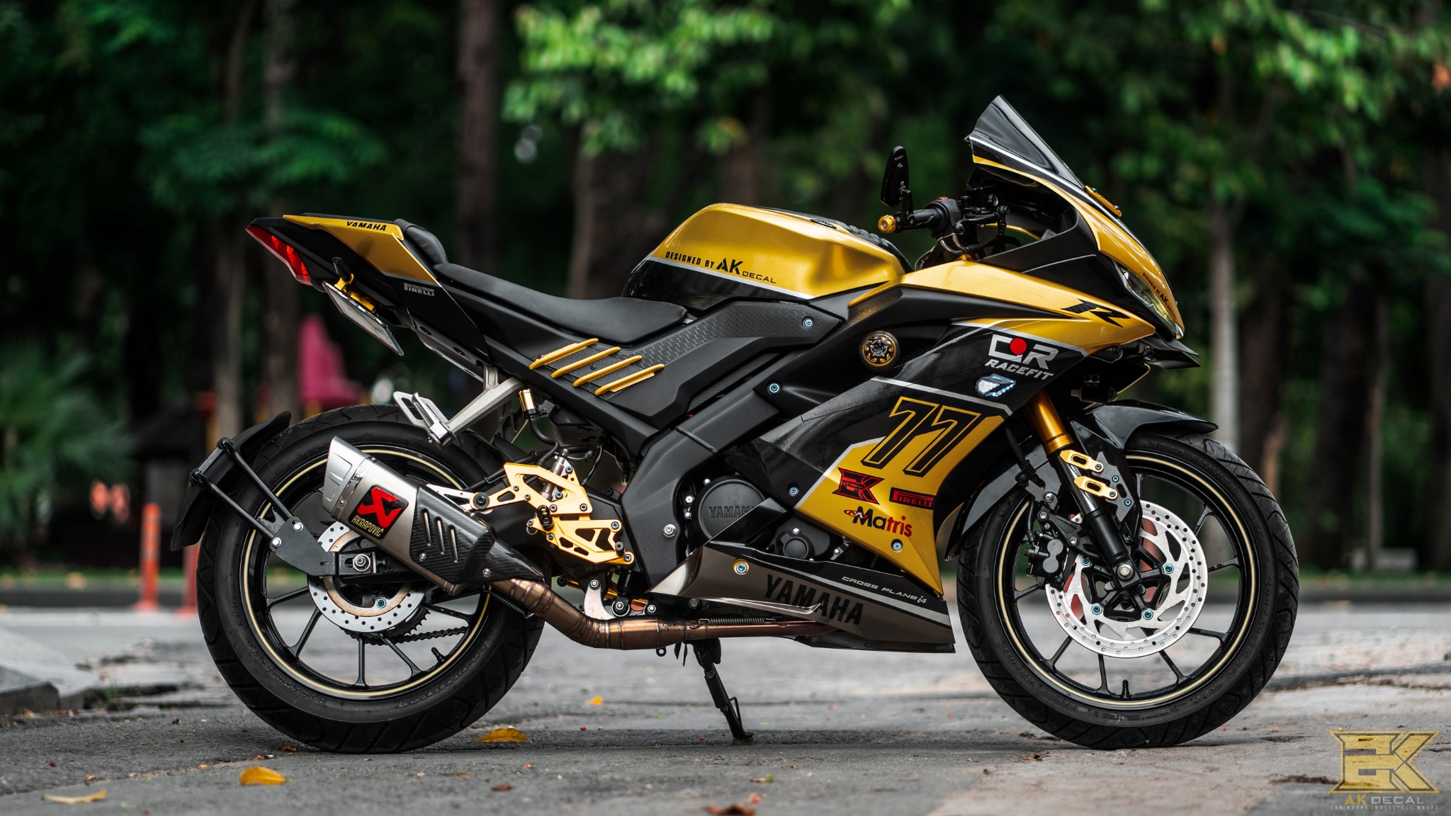 Tem xe Yamaha R15 Đổi màu vàng candy đẹp lộng lẫy – AK Premium