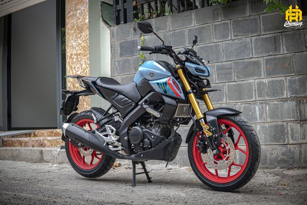 Yamaha MT15 đổi màu tem trùm candy màu tím độc lạ tại AK Premium