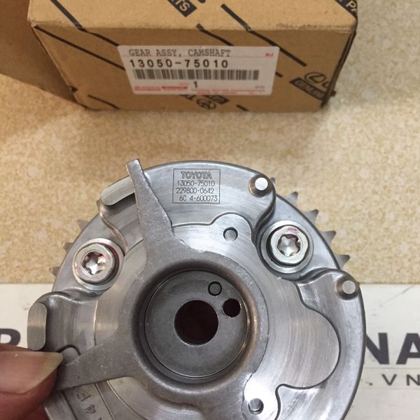 NHÔNG CAM HÚT TOYOTA INNOVA 13050-75010, 1305075010 – Phụ Tùng Ô Tô ...