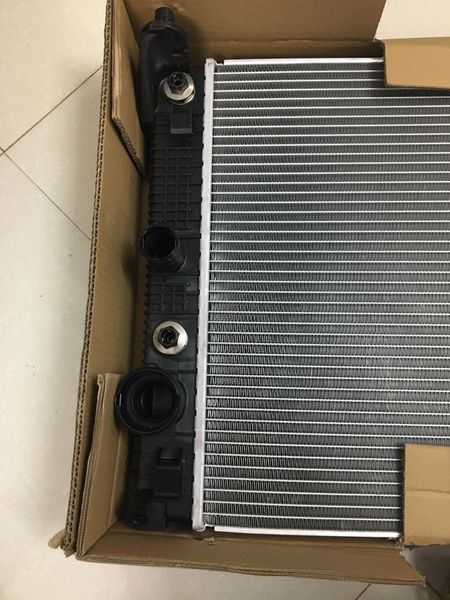 Két nước xe Mercedes E200, E250, E300, E350 W212 - 2045002803 – Phụ ...