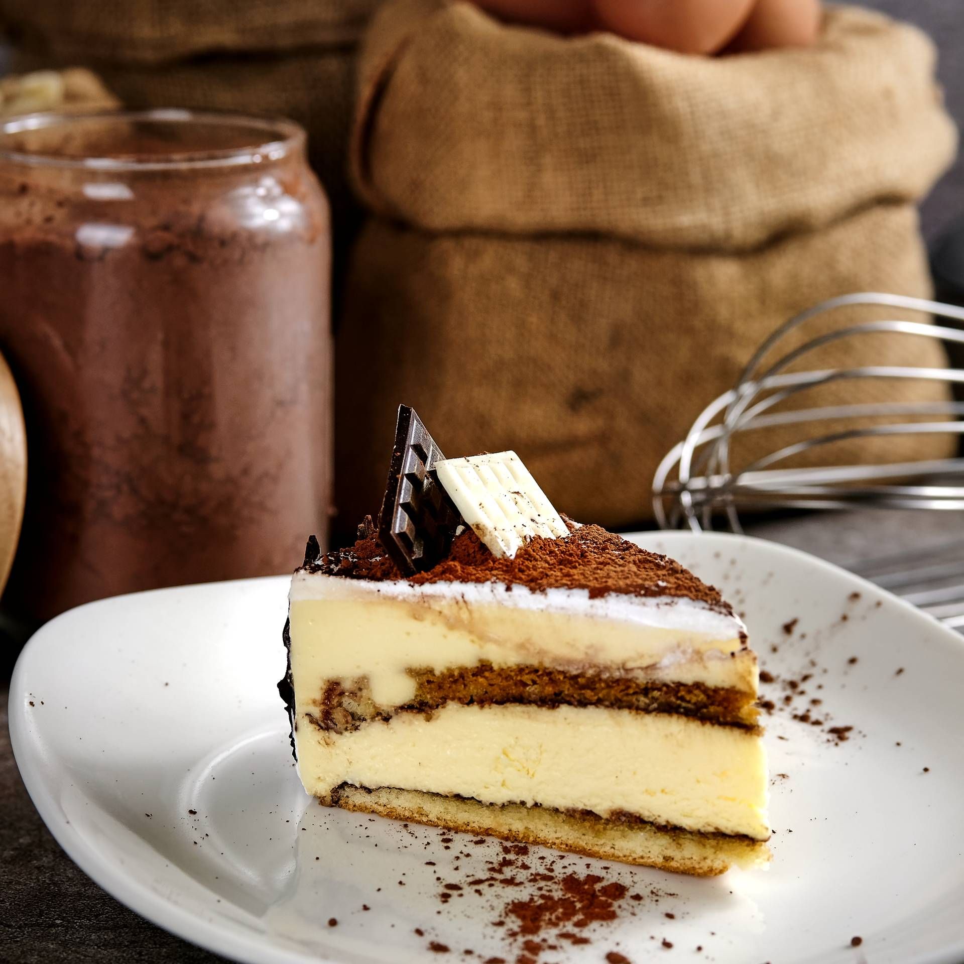 Bánh Tiramisu | Tiramisu Cake – Khách Sạn Equatorial TP. Hồ Chí Minh