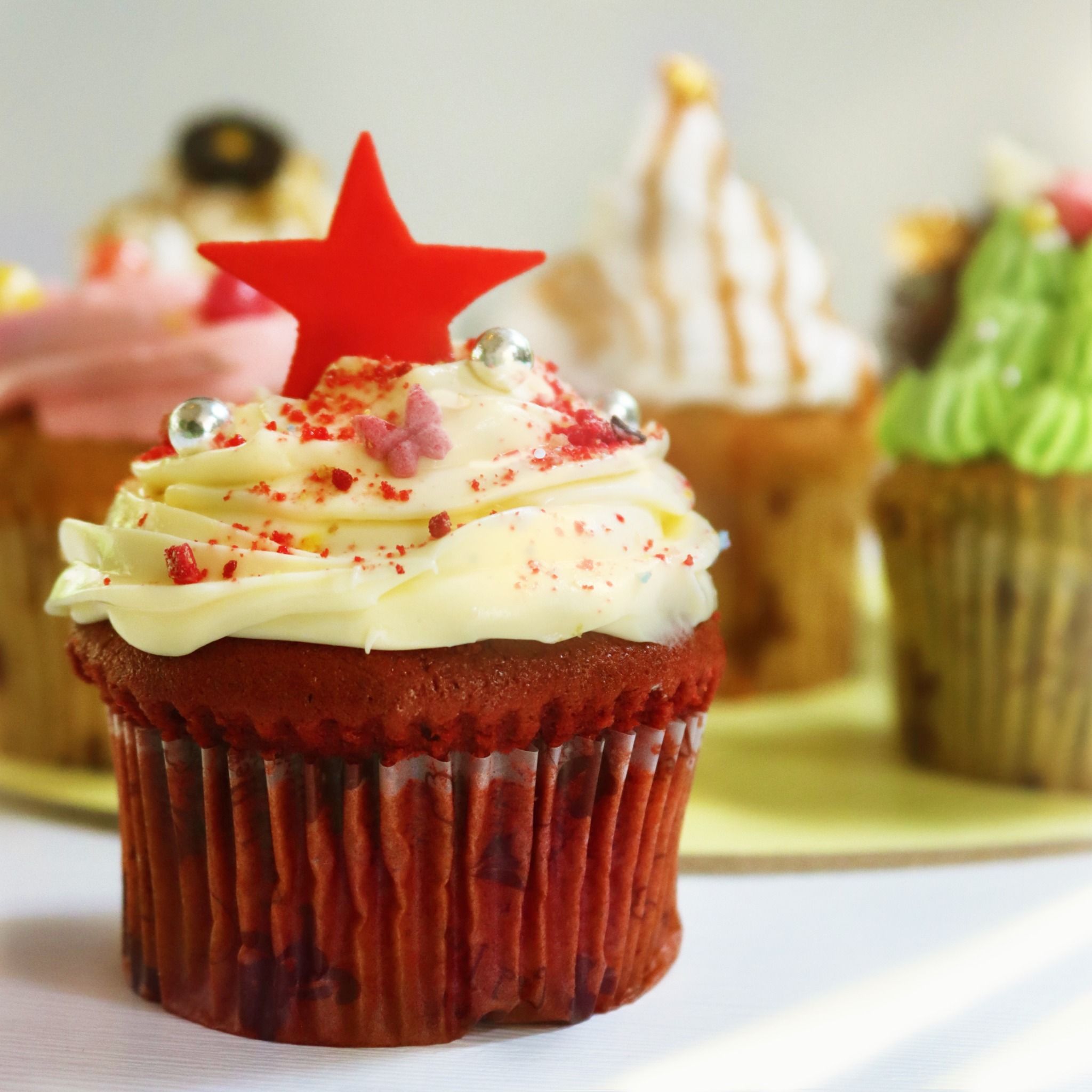 Bánh Flower Cupcake – Khách Sạn Equatorial TP. Hồ Chí Minh