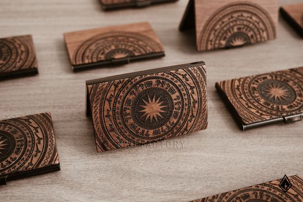 Hộp name card gỗ Walnut| Trống đồng Việt Nam – NAU FACTORY