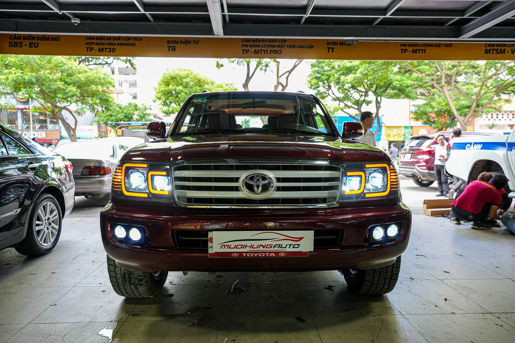 Độ Bi Gầm Aozoom Eagle F- Light Chính Hãng Xe Toyota Land Cruiser GXR - Mười Hùng Auto
