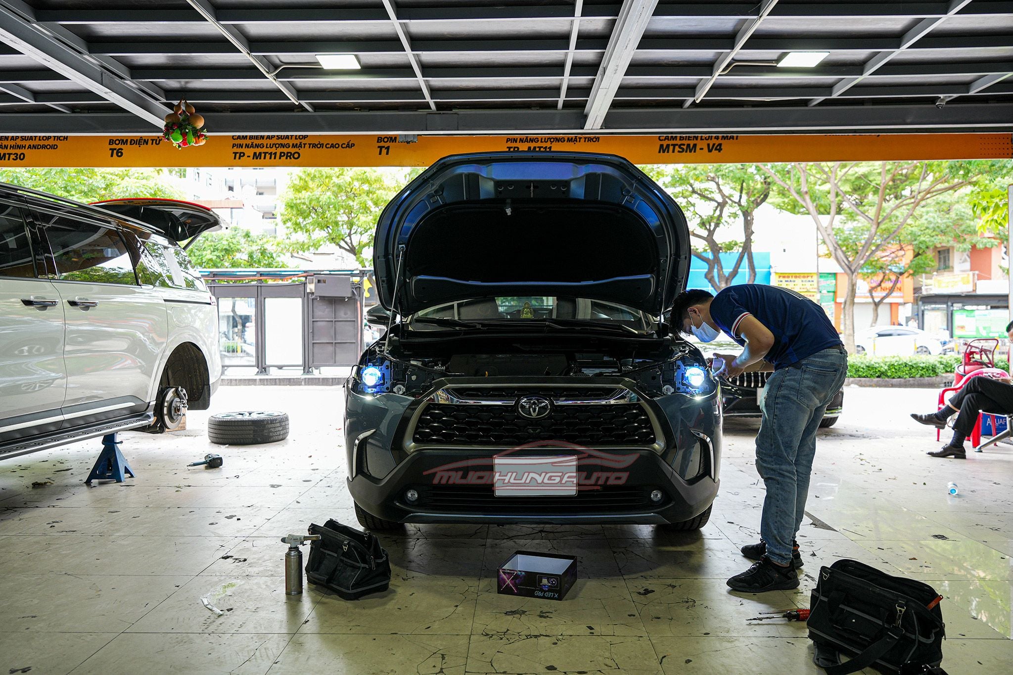 Độ Đèn Bi LED Domax X-LED Pro Cho Xe Toyota Corolla Cross 2021 - Mười ...