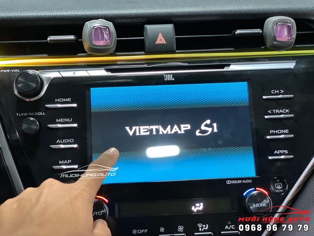 Gắn Bộ Interface Cao Cấp Cho Xe Toyota Camry 2019 Tại TPHCM - Mười Hùng ...