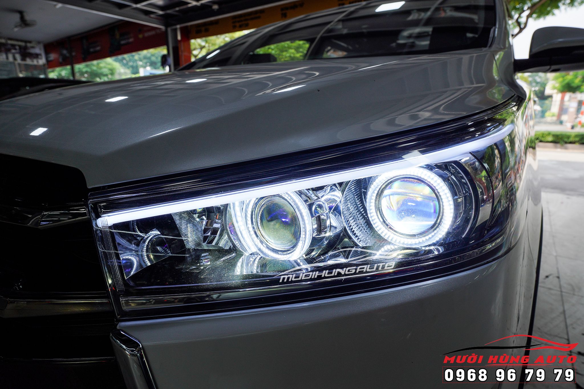 Độ Bi Pha Leo Light Kết Hợp Bi Gầm Eagle F-Light Cho Toyota Innova ...