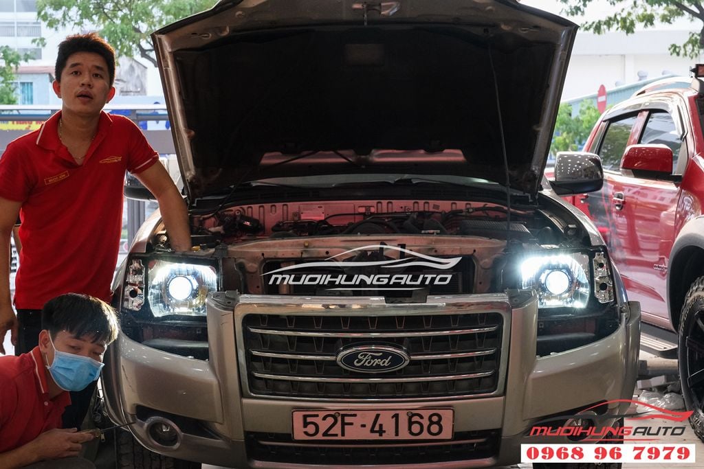Độ Đèn Xe Ford Everest 2008 Bi Xenon Cao Cấp - Mười Hùng Auto