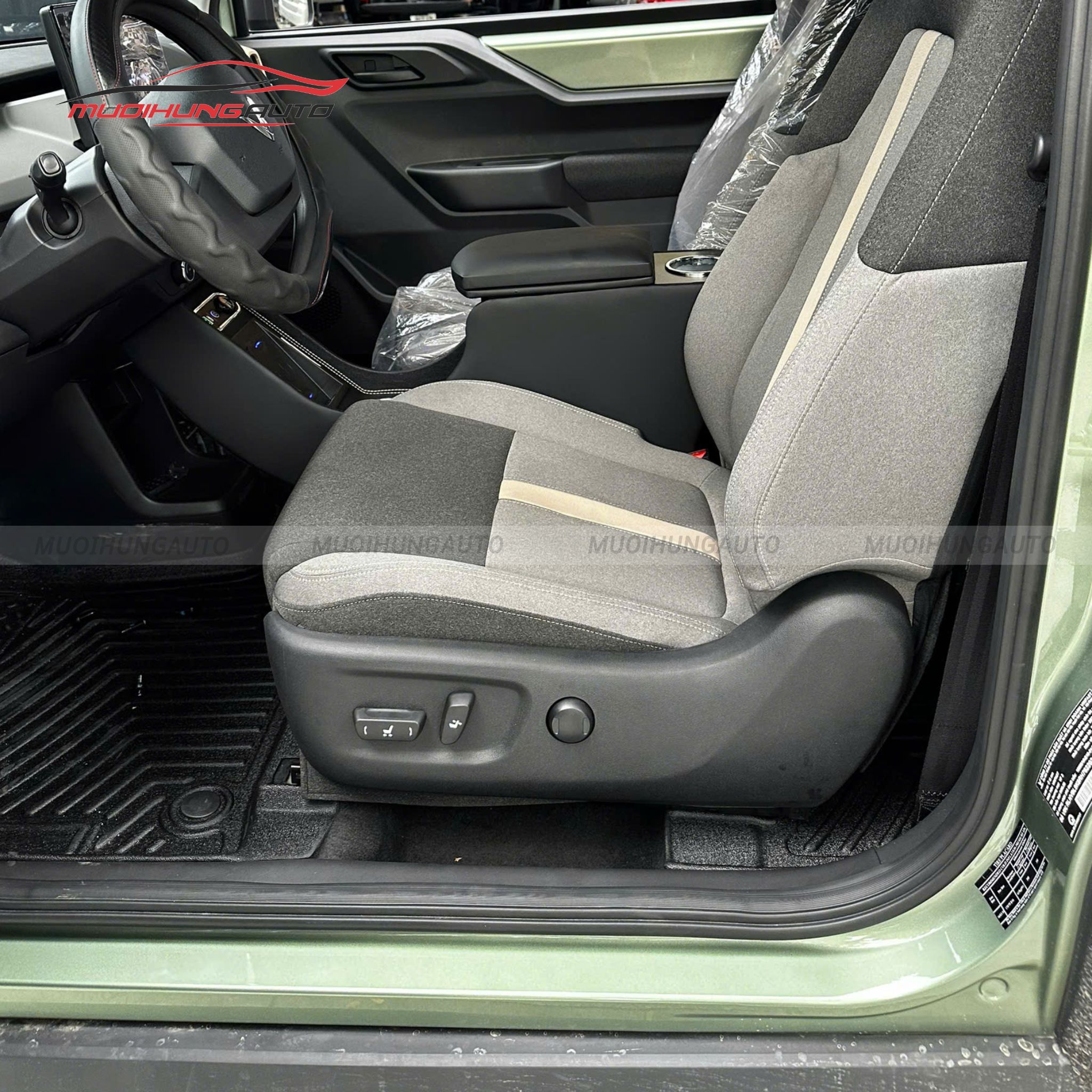 Độ Ghế Điện Cho Xe Vinfast Minio Green - Mười Hùng Auto