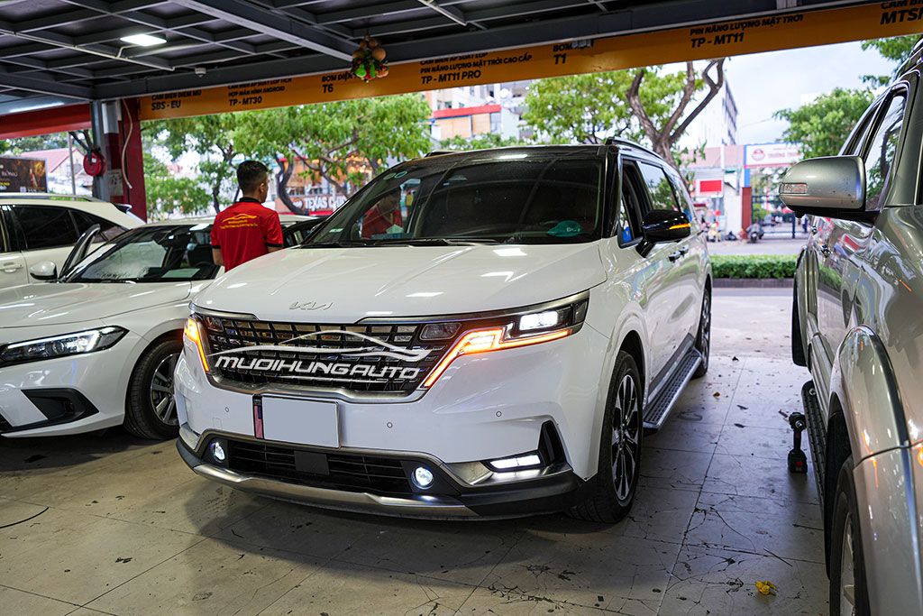 Độ Đèn Bi Gầm AES Q8 Pro Cho Xe Kia Carnival 2022 - Mười Hùng Auto