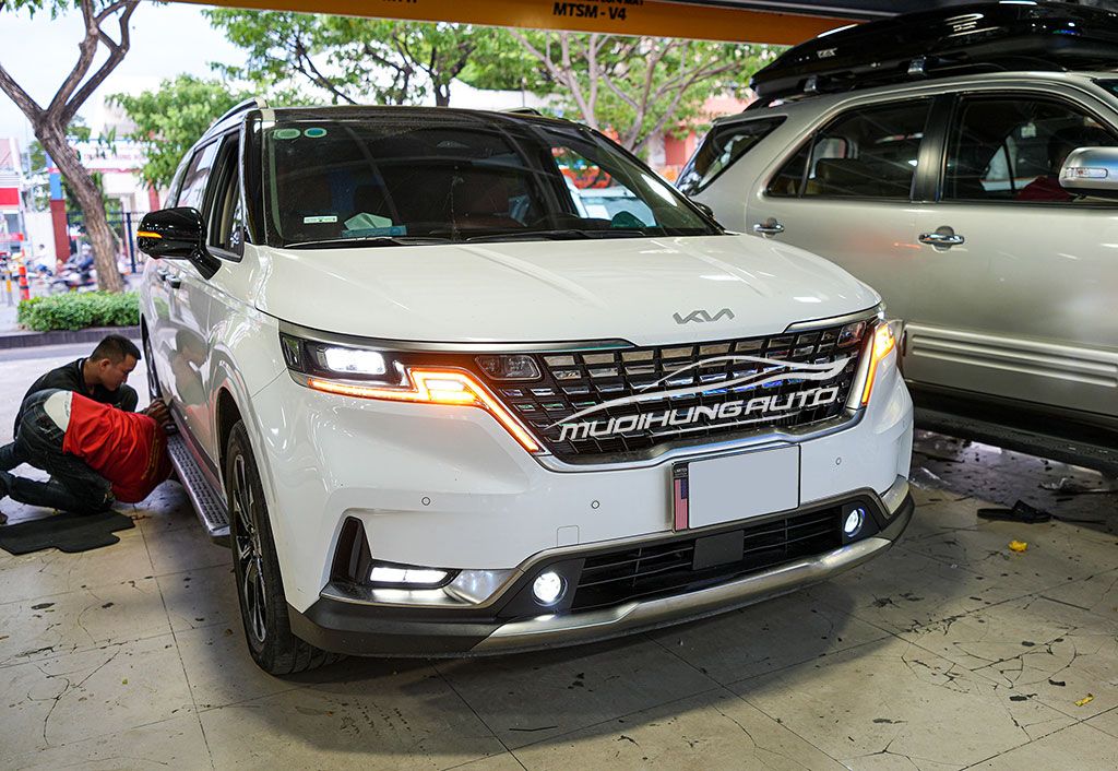 Độ Đèn Bi Gầm AES Q8 Pro Cho Xe Kia Carnival 2022 - Mười Hùng Auto