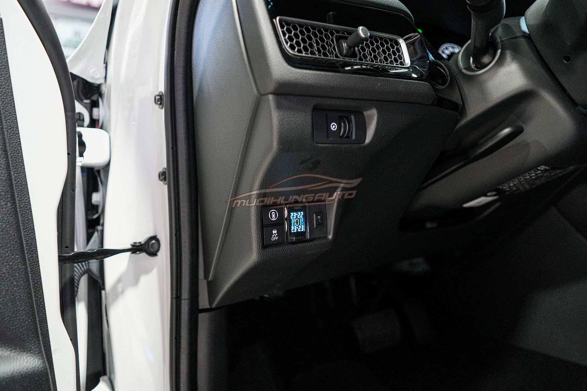 Lắp Cảm Biến Áp Suất Lốp ICAR C397 Cho Xe Honda Civic 2022 - Mười Hùng Auto