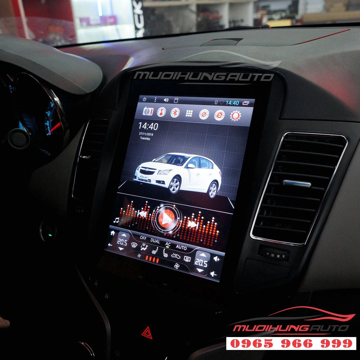 Lắp màn hình DVD Tesla Chevrolet Cruze chính hãng - Mười Hùng Auto