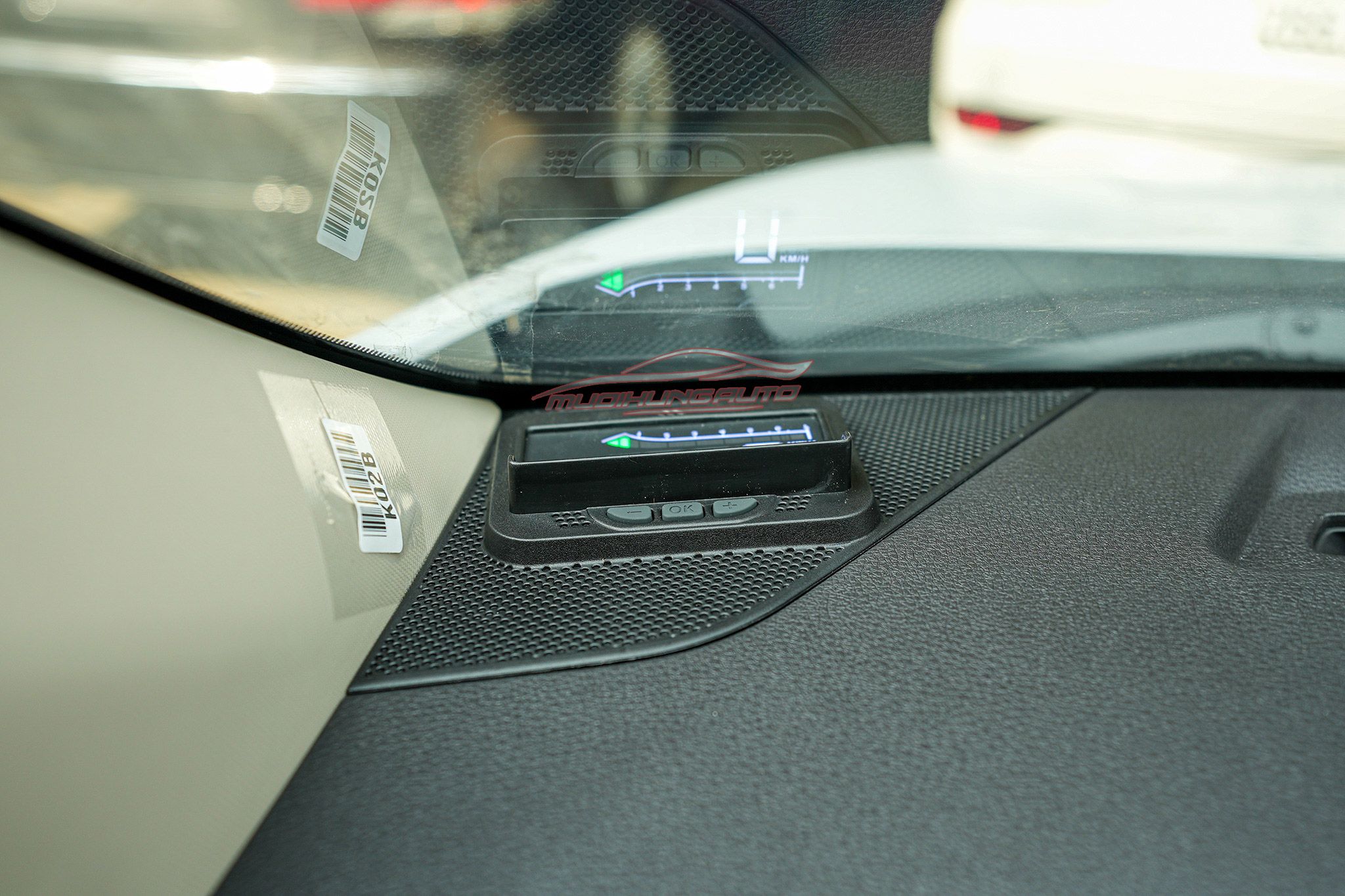 Màn Hình HUD Hiển Thị Tốc Độ Lên Kính Lái Cho Xe Kia Carnival 2022 ...