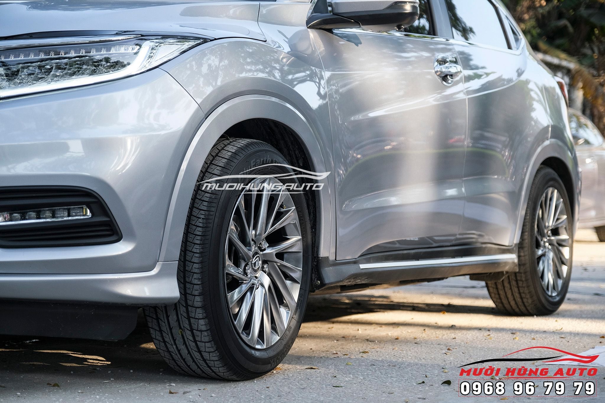 Độ Mâm Lazang Kiểu Lexus Cho Xe Honda HRV Chuyên Nghiệp - Mười Hùng Auto
