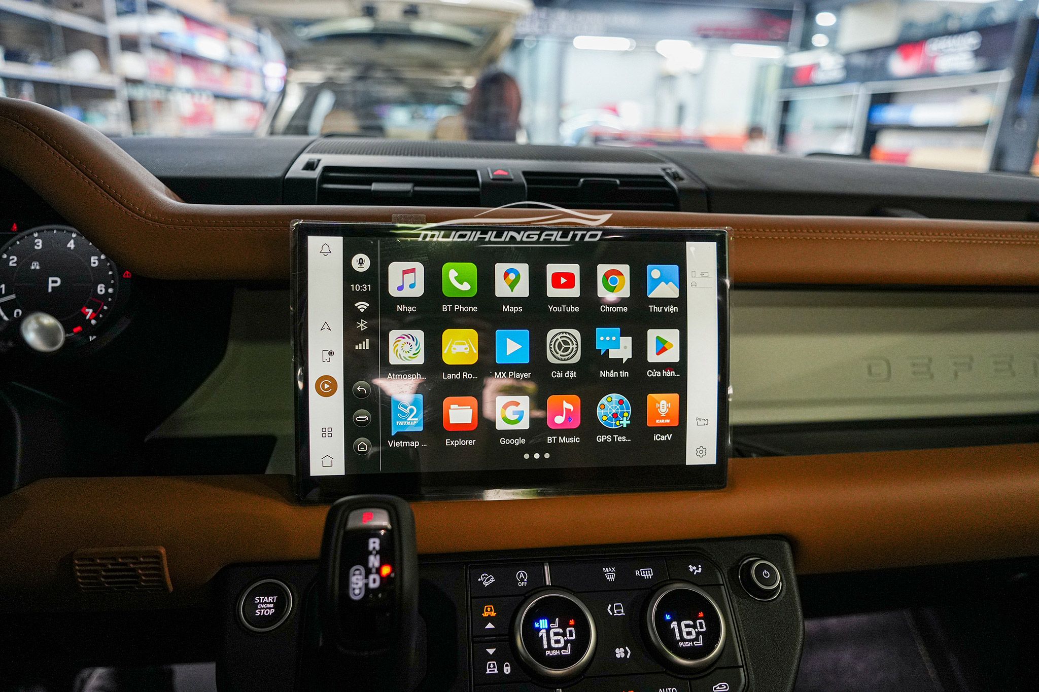 Lắp Android Box Chính Hãng Elliview D4 Cho Xe Land Rover Defender ...