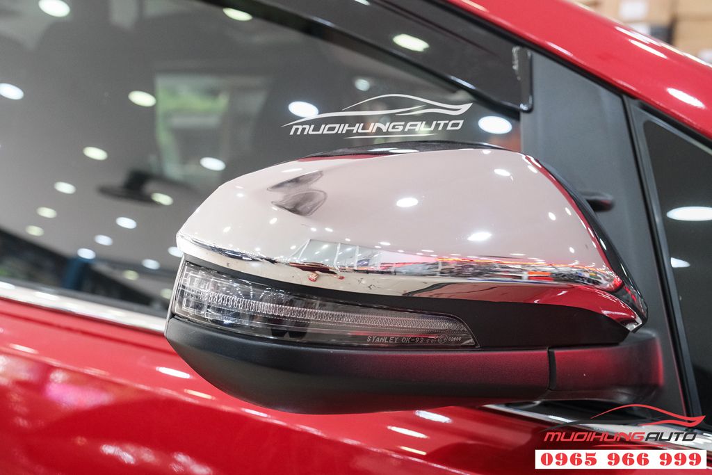 Ốp Gương Chiếu Hậu Xe Toyota Innova Venturer - Mười Hùng Auto