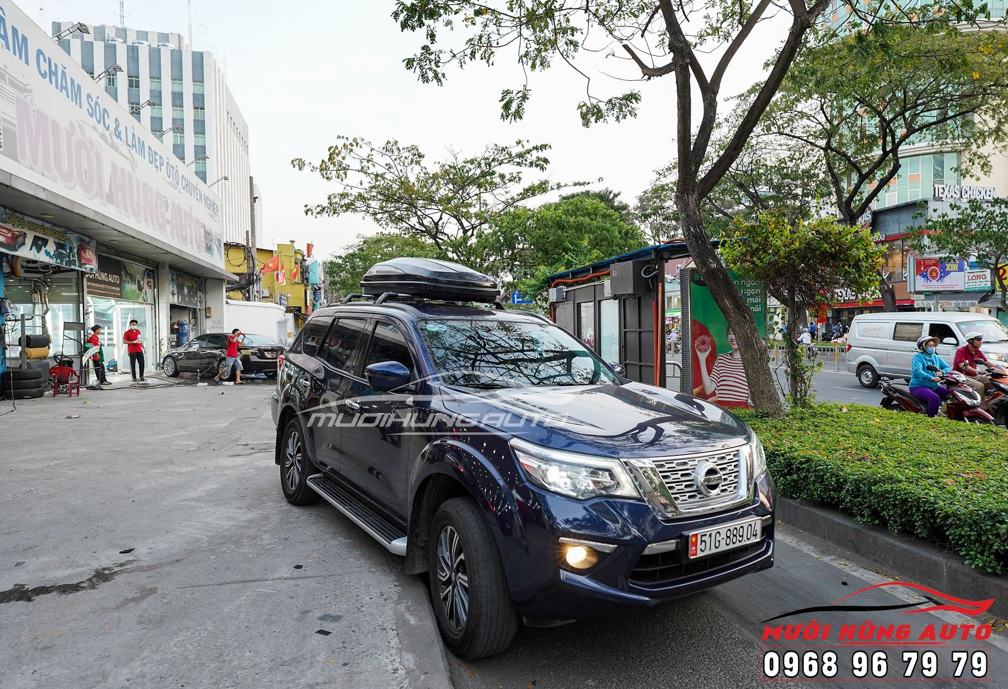 Gắn Phi Thuyền Để Đồ Chính Hãng Xe Nissan Terra - Mười Hùng Auto