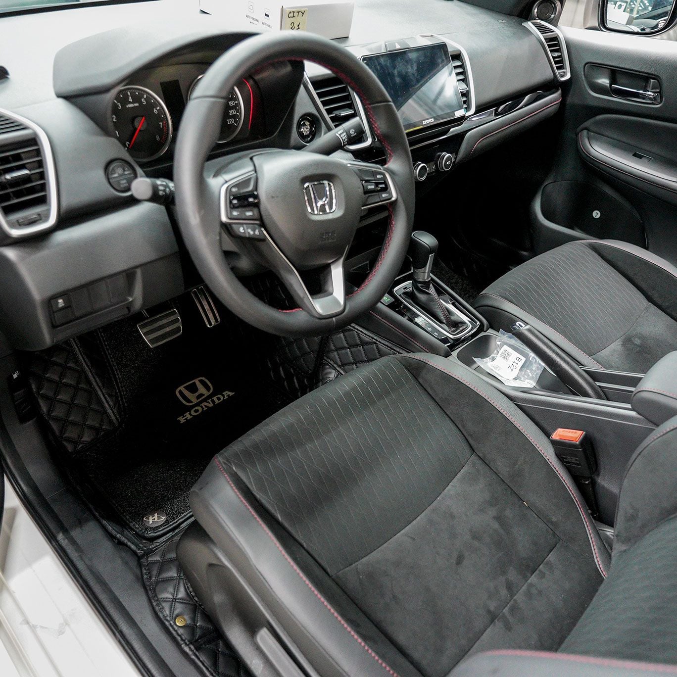 Honda City 2022 Trải Thảm Lót Sàn Cao Cấp Tại Mười Hùng Auto
