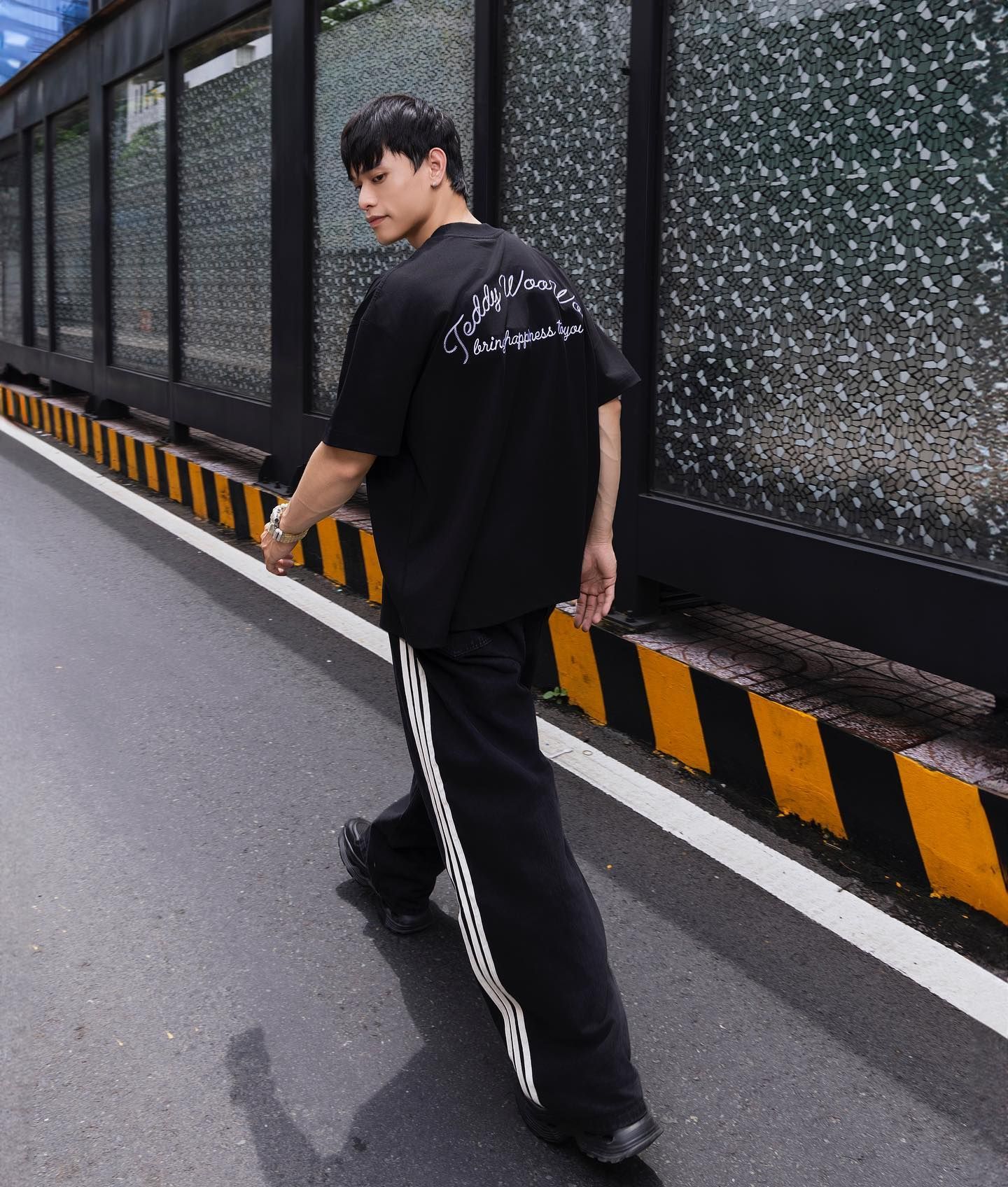 TSUN Mini Teddy Tee - Black – tsunsg