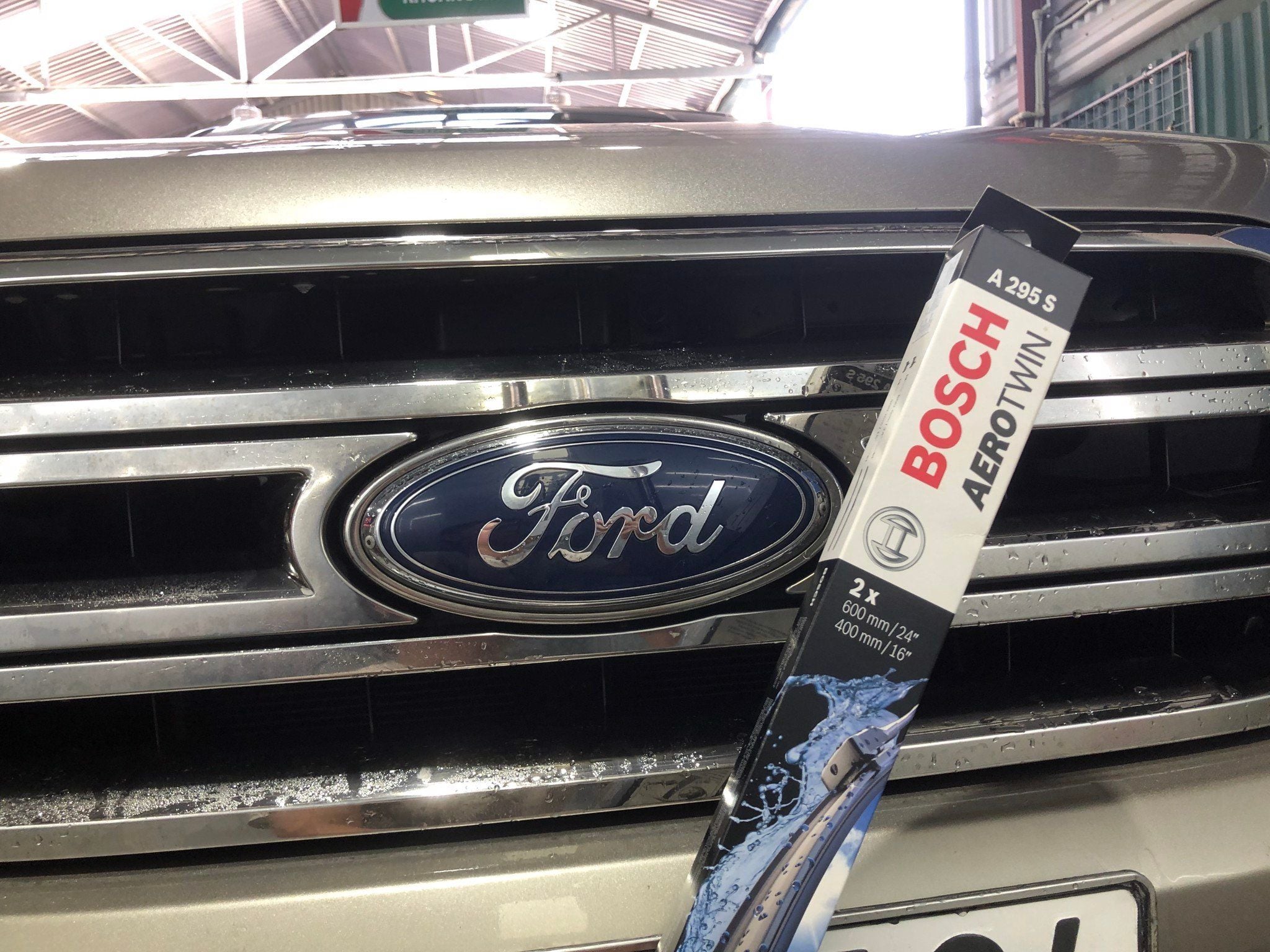 Bộ gạt mưa AeroTwin EURO Set 24" & 16" (A295S): Ford Ranger, BT50 mã 3 ...