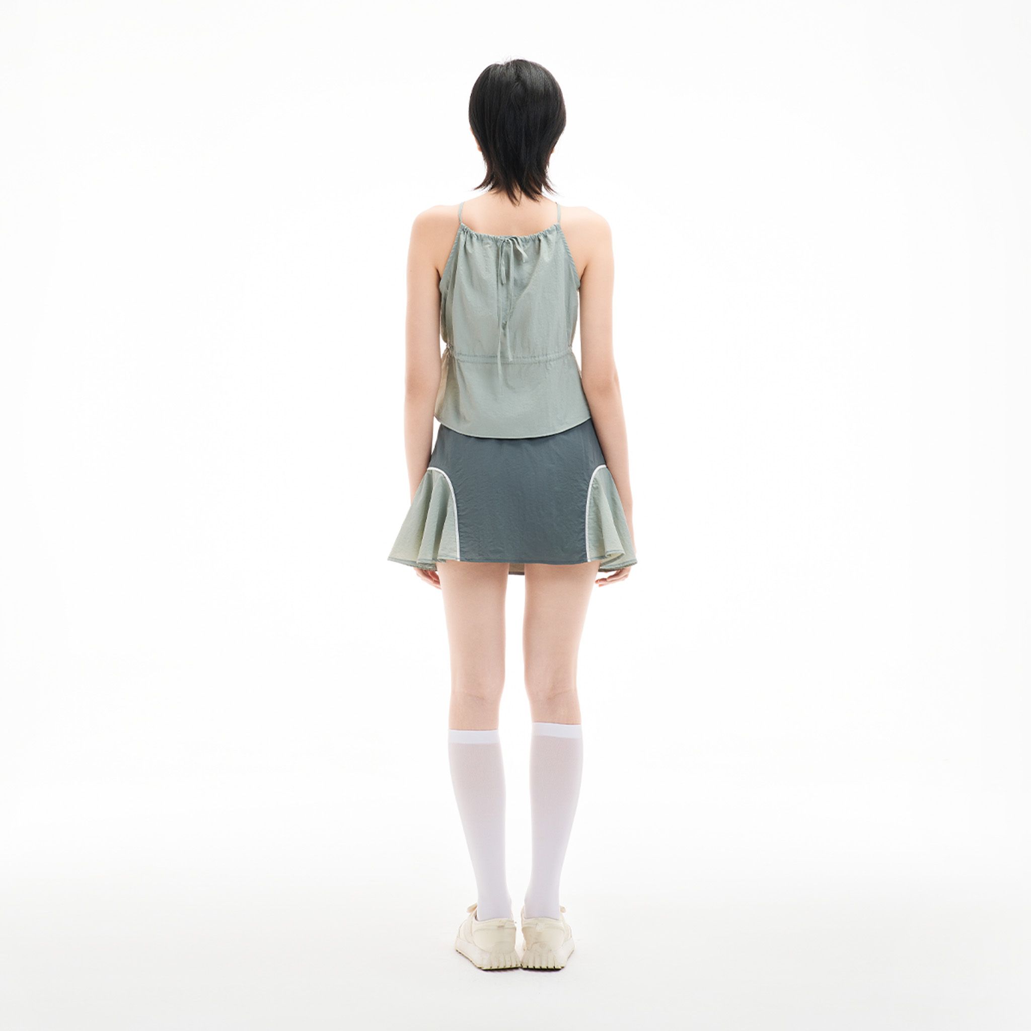 Áo cổ yếm vải dù - T0823 – Dottie