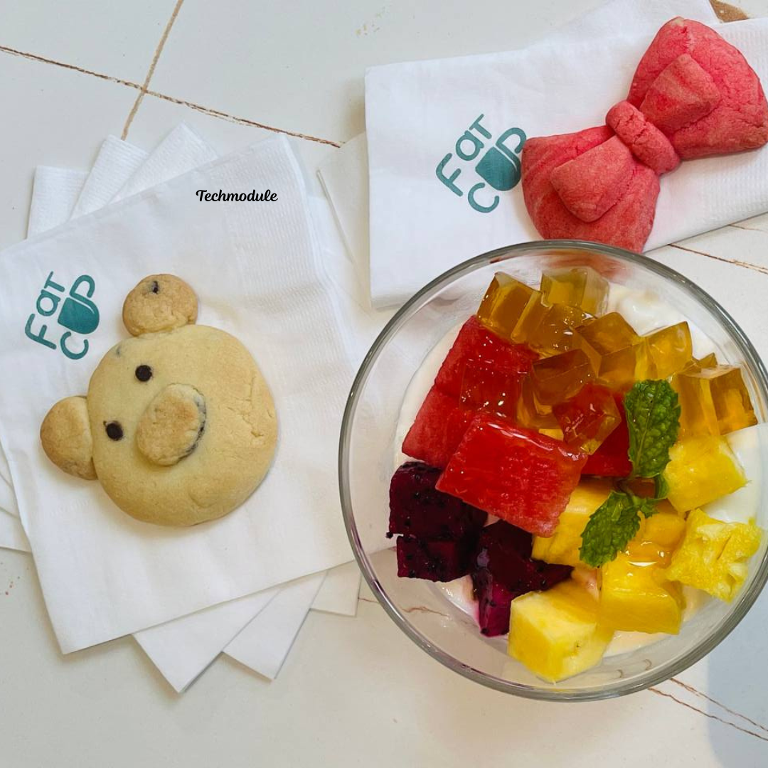 Khăn giấy ăn in logo FAT CUP