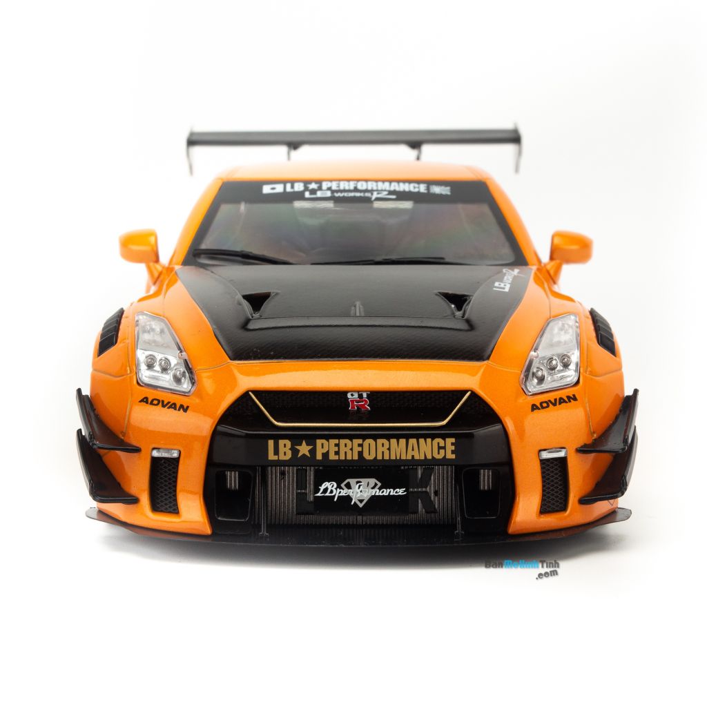 Mô hình xe Nissan GTR R35 LBWK 1:18 Solido – banmohinhtinh.com